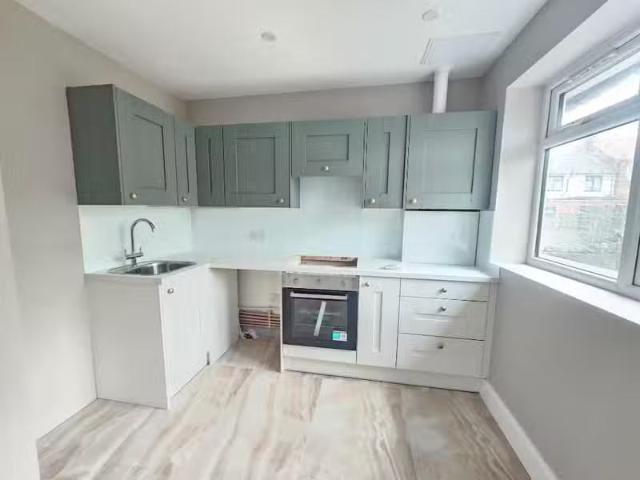 Unique 1 BA 1 bedroom flat for rent in Wenlock Road, Edgware.