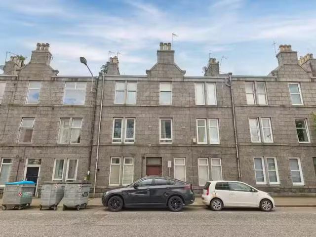 Cheap 1 BA 1 bedroom flat for rent in Willowbank Road, Aberdee.