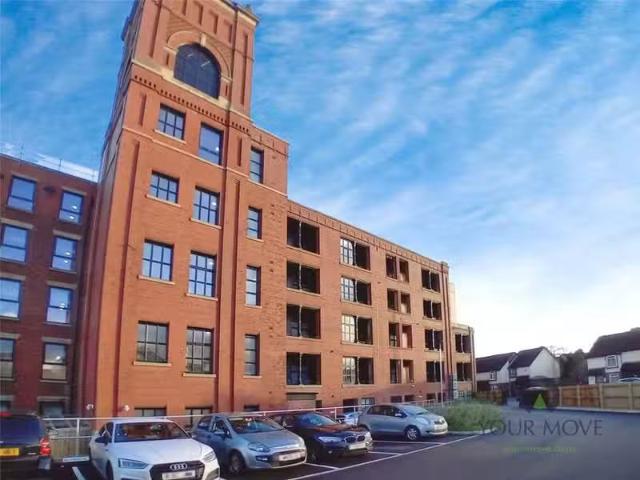 Cheap 1 BA 1 bedroom Flat to rent, Cotton Gardens, Bolton, BL1.