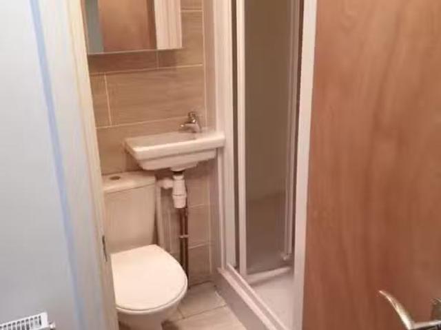 For Rent! 1 BA 1 bedroom house for rent in Durbin Walk, Bristo.