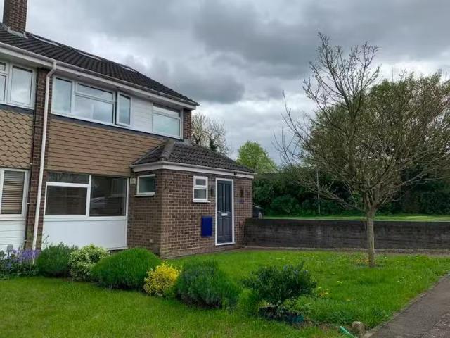 Just in! 1 BA 1 bedroom house share for rent in Windermere Clo.