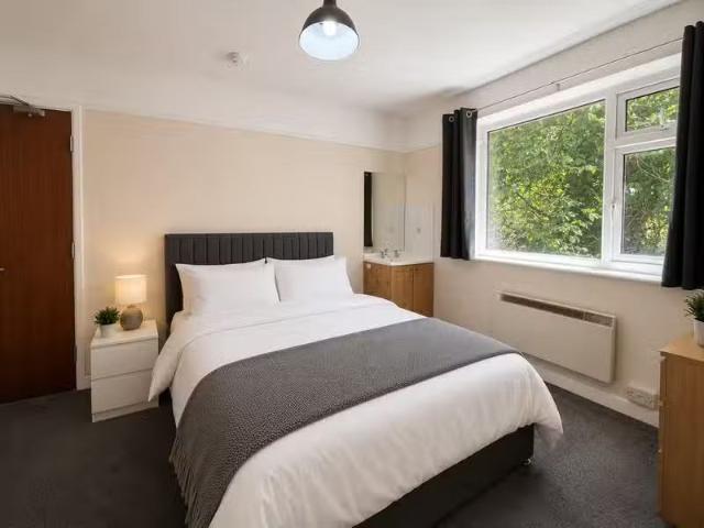 Cheap 1 BA 1 bedroom house share for rent in Preston Grove, Ye.