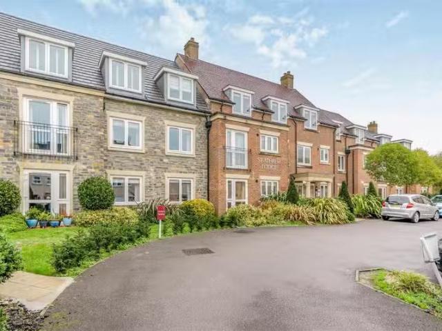 Just in! 1 BA 1 bedroom retirement property for rent in St Ath.