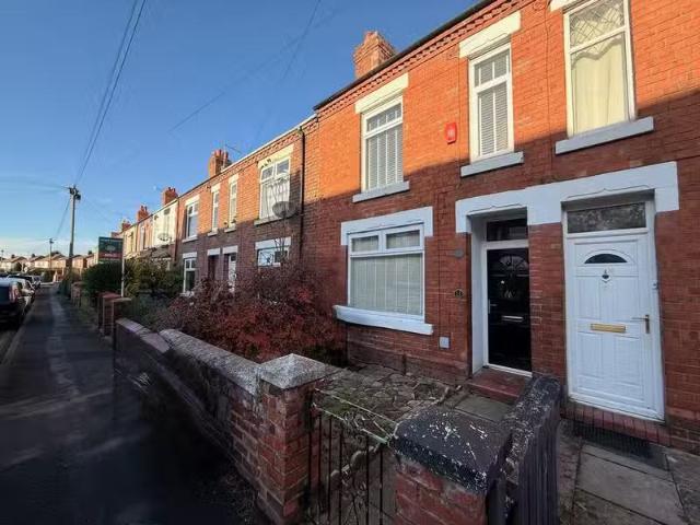 Unique 1 BA 2 bedroom terraced house for rent in Timbrell Aven.