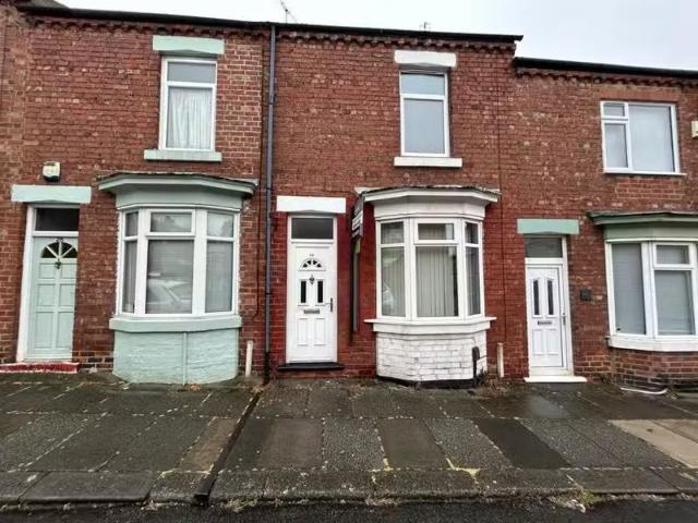 Just in! 1 BA 2 bedroom terraced house for rent in Fairfield S.
