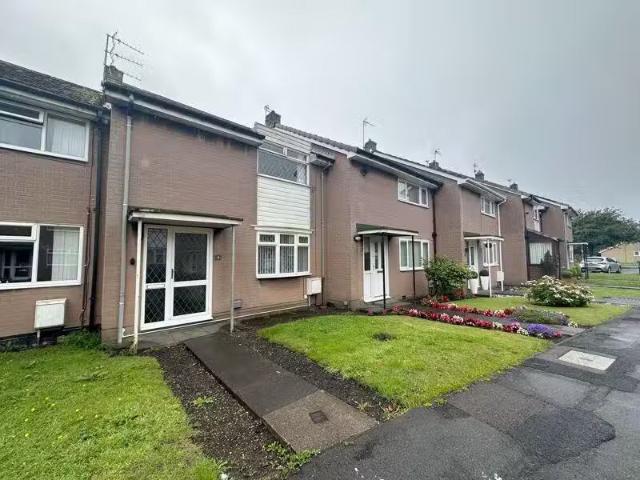 Unique 1 BA 2 bedroom terraced house for rent in Jubilee Squar.