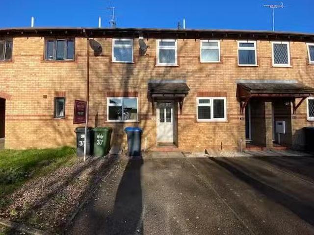 New 1 BA 2 bedroom terraced house for rent in Mosedale, Browns.