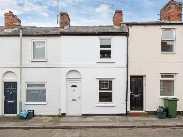 New 1 BA 2 bedroom terraced house for rent in Rosehill Street.