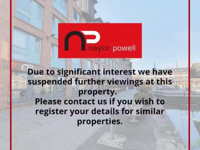 Cheap 1 BA 2 bedroom apartment for rent in Commercial Road, Gl.