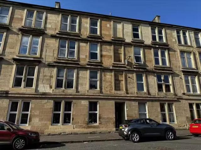 Cheap 1 BA 2 bedroom apartment for rent in Dorset Street, Glas.