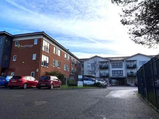 Unique 1 BA 2 bedroom apartment for rent in East Road, Middlew.