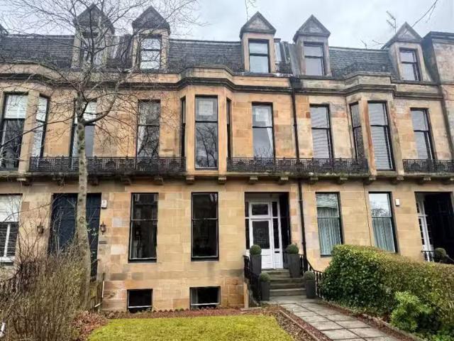 Unique 1 BA 2 bedroom apartment for rent in First Floor Flat.