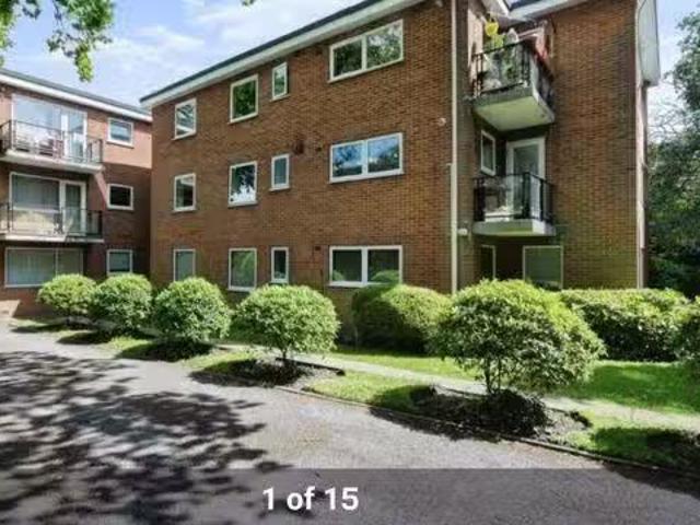 Charming 1 BA 2 bedroom apartment for rent in Spacious Two Bed.