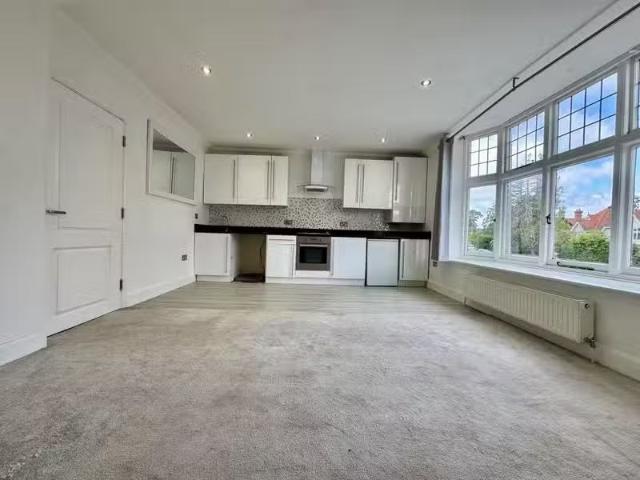 Cheap 1 BA 2 bedroom apartment for rent in Penn Hill Avenue, P.