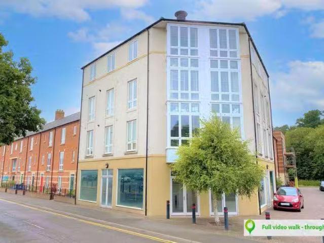 Deal! 1 BA 2 bedroom apartment for rent in Yeovil, BA20