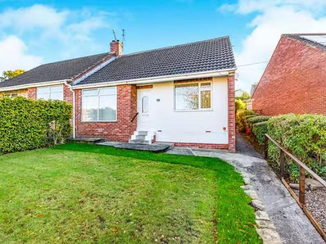 Nice 1 BA 2 bedroom bungalow for rent in Pleasant View, Bridge.