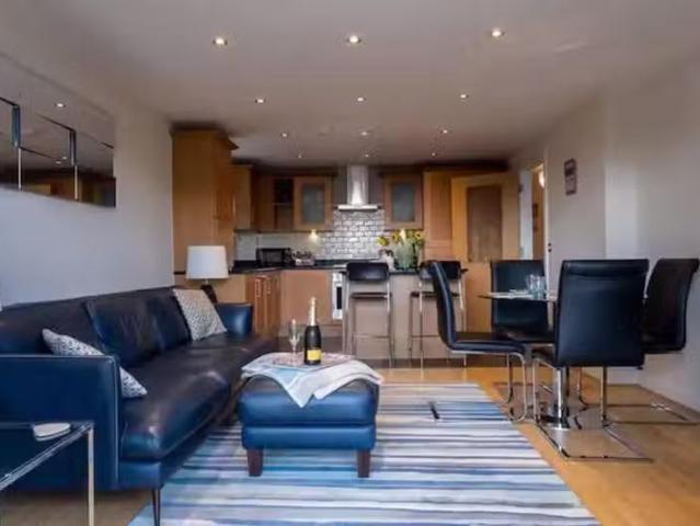 Cheap 1 BA 2 bedroom detached house for rent in 31 Penrith Roa.