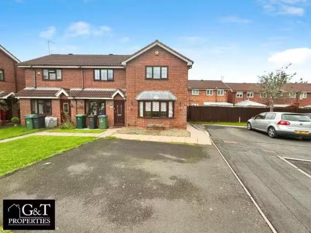 Rental! 1 BA 2 bedroom end of terrace house for rent in Willet.