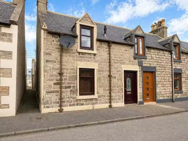 Cheap 1 BA 2 bedroom end of terrace house for rent in Gordon S.
