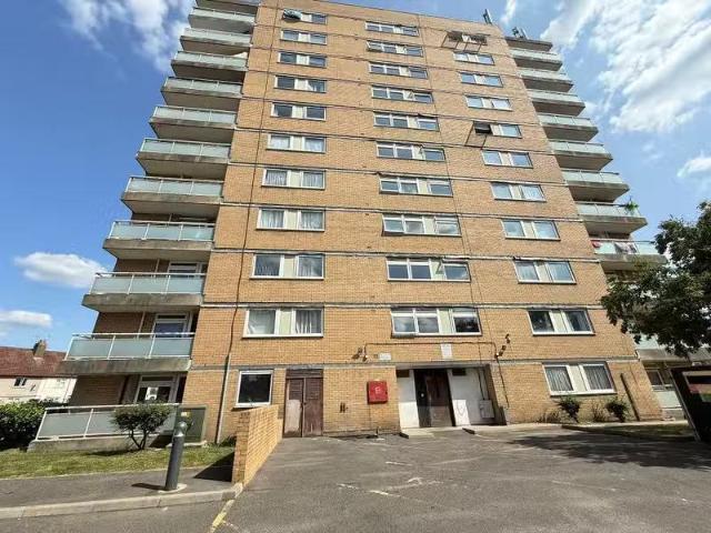 For Rent! 1 BA 2 bedroom flat for rent in Bonnington Tower, Tu.