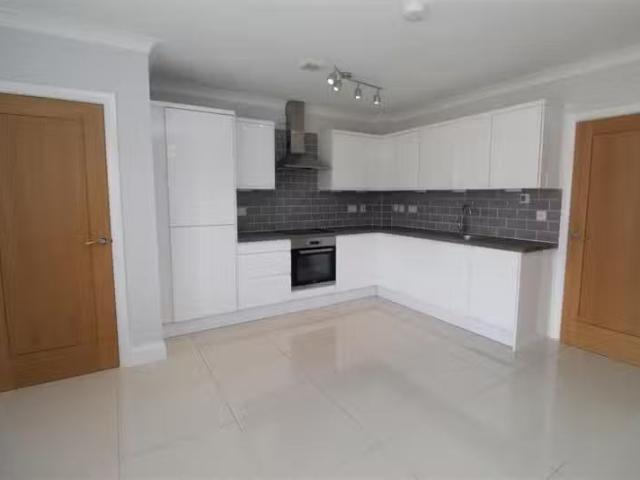 Charming 1 BA 2 bedroom flat for rent in Bronllwyn, Pentyrch.