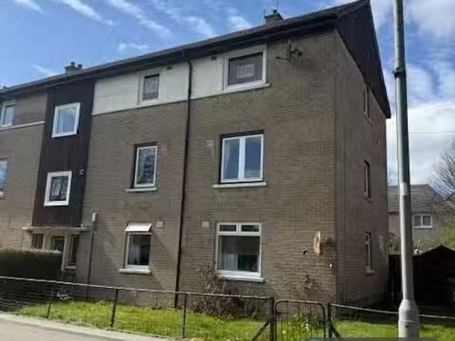 Cozy 1 BA 2 bedroom flat for rent in Eday Crescent, Aberdeen.
