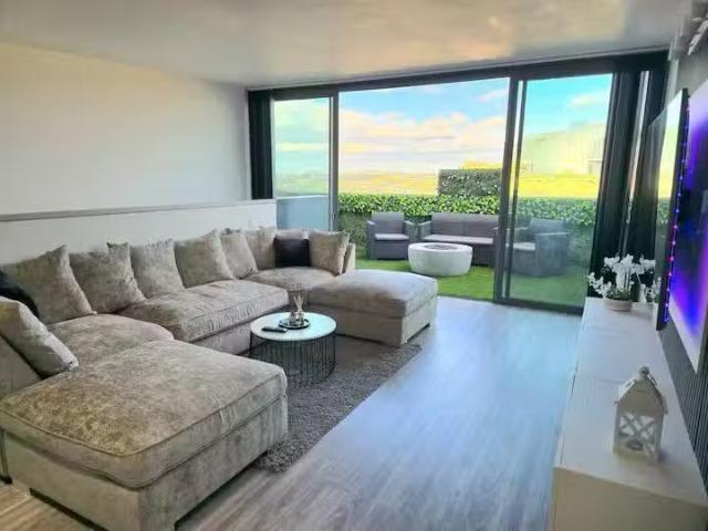 Cozy 1 BA 2 bedroom flat for rent in Lister Mills, Bradford, BD9