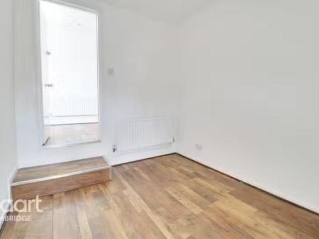 New 1 BA 2 bedroom flat for rent in Thoday Street, CAMBRIDGE.