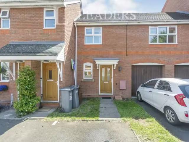 Cheap 1 BA 2 bedroom flat for rent in Trundalls Lane, Shirley.