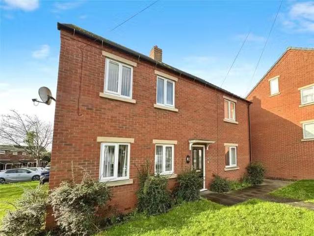 New 1 BA 2 bedroom Flat to rent, Cooksey Gardens, Halesowen Ro.