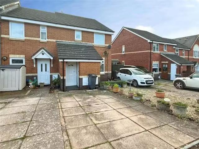 New 1 BA 2 bedroom Flat to rent, Brittany Road, Exmouth, EX8.