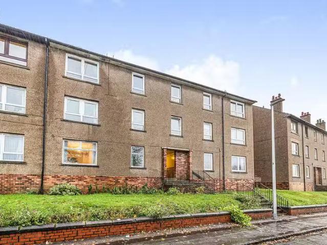 Rental! 1 BA 2 bedroom Flat to rent, Loganlee Terrace, Dundee.
