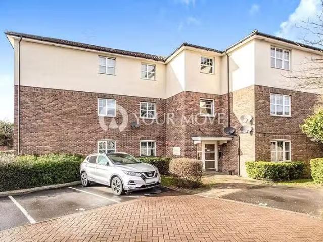 Just in! 1 BA 2 bedroom Flat to rent, Newbury Close, Dartford.
