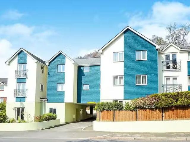 Cozy 1 BA 2 bedroom Flat to rent, St. Marychurch Road, Newton.