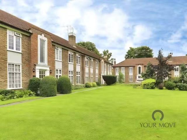 Cheap 1 BA 2 bedroom Flat to rent, Portsmouth Road, Thames Dit.