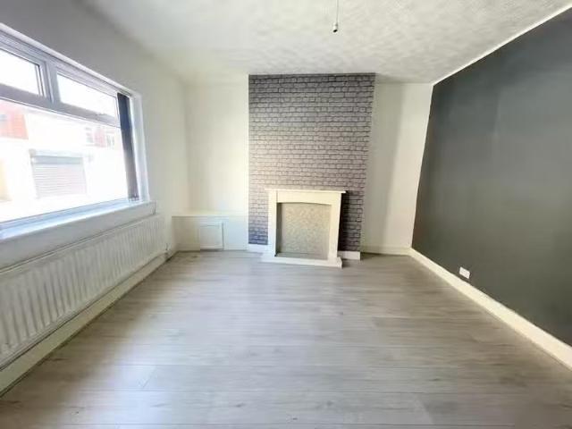 Rental! 1 BA 2 bedroom house for rent in China Street, North R.