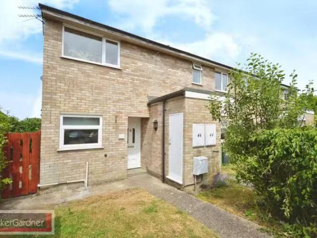 Unique 1 BA 2 bedroom maisonette for rent in Birch Trees Road.
