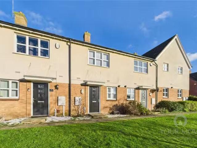 Cozy 1 BA 2 bedroom Mid Terrace House to rent, Einstein Cresce.