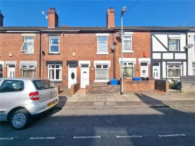 For Rent! 1 BA 2 bedroom Mid Terrace House to rent, Keary Stre.
