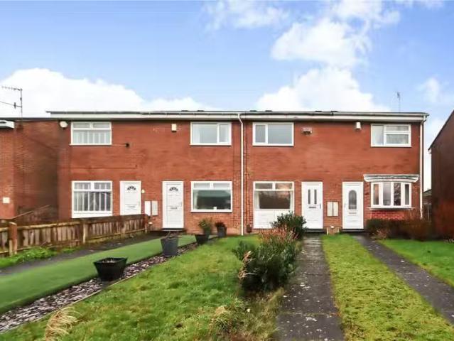 Deal! 1 BA 2 bedroom Mid Terrace House to rent, Shaftoe Close.