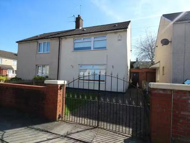 Nice 1 BA 2 bedroom semi detached house for rent in Sword Clos.