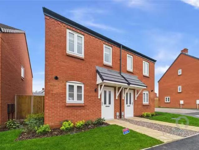 New 1 BA 2 bedroom Semi Detached House to rent, Whalley Close.