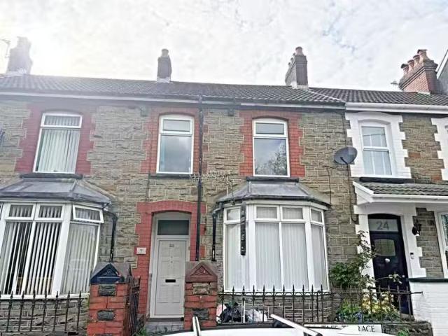 Nice 1 BA 3 bedroom terraced house for rent in Taff Terrace, A.