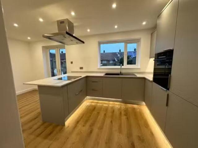 Rental! 1 BA 3 bedroom terraced house for rent in Culverwell R.