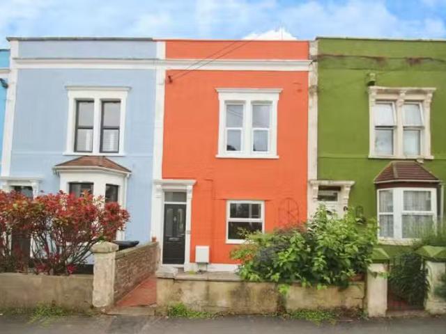 For Rent! 1 BA 3 bedroom terraced house for rent in Quantock R.