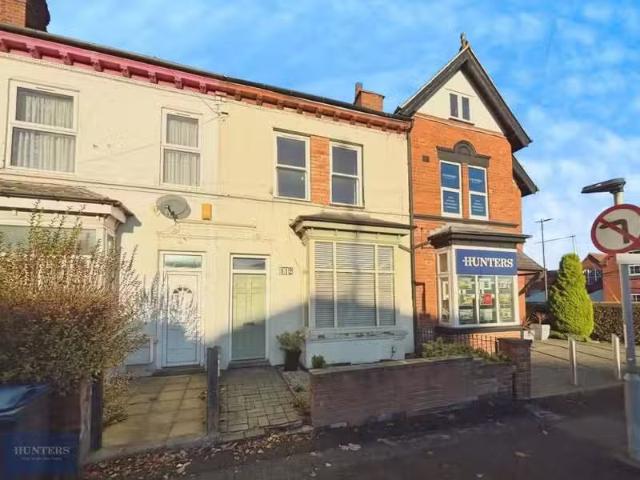 Charming 1 BA 3 bedroom terraced house for rent in Station Roa.