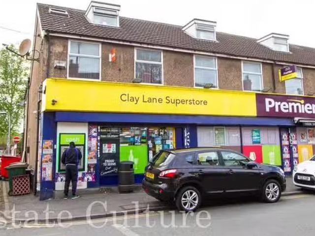 Cheap 1 BA 3 bedroom apartment for rent in Flat, Clay Lane.