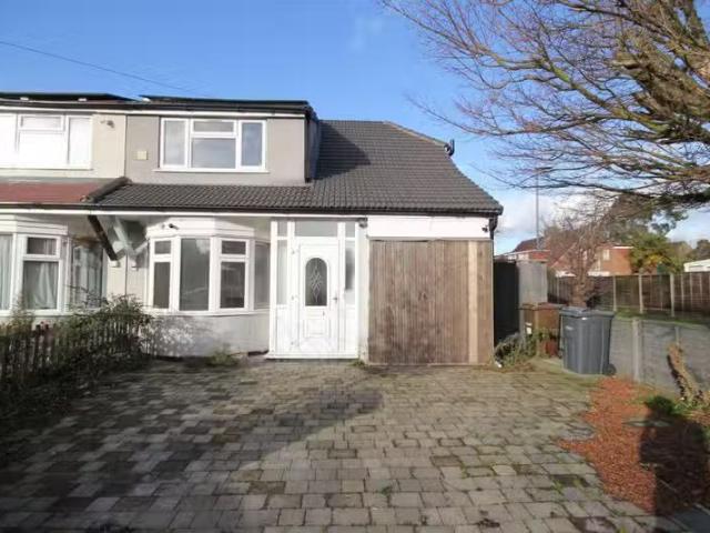 New 1 BA 3 bedroom bungalow for rent in Victor Road, Harrow, HA2