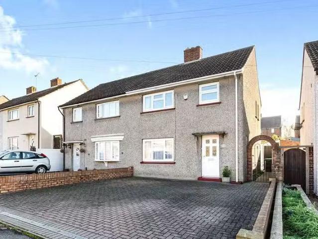 New 1 BA 3 bedroom House to rent, Dene Holm Road, Northfleet.