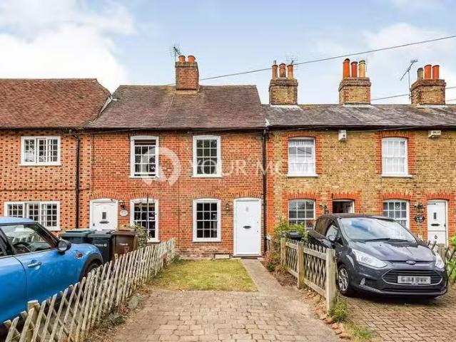 Charming 1 BA 3 bedroom Mid Terrace House to rent, Tanyard Hil.